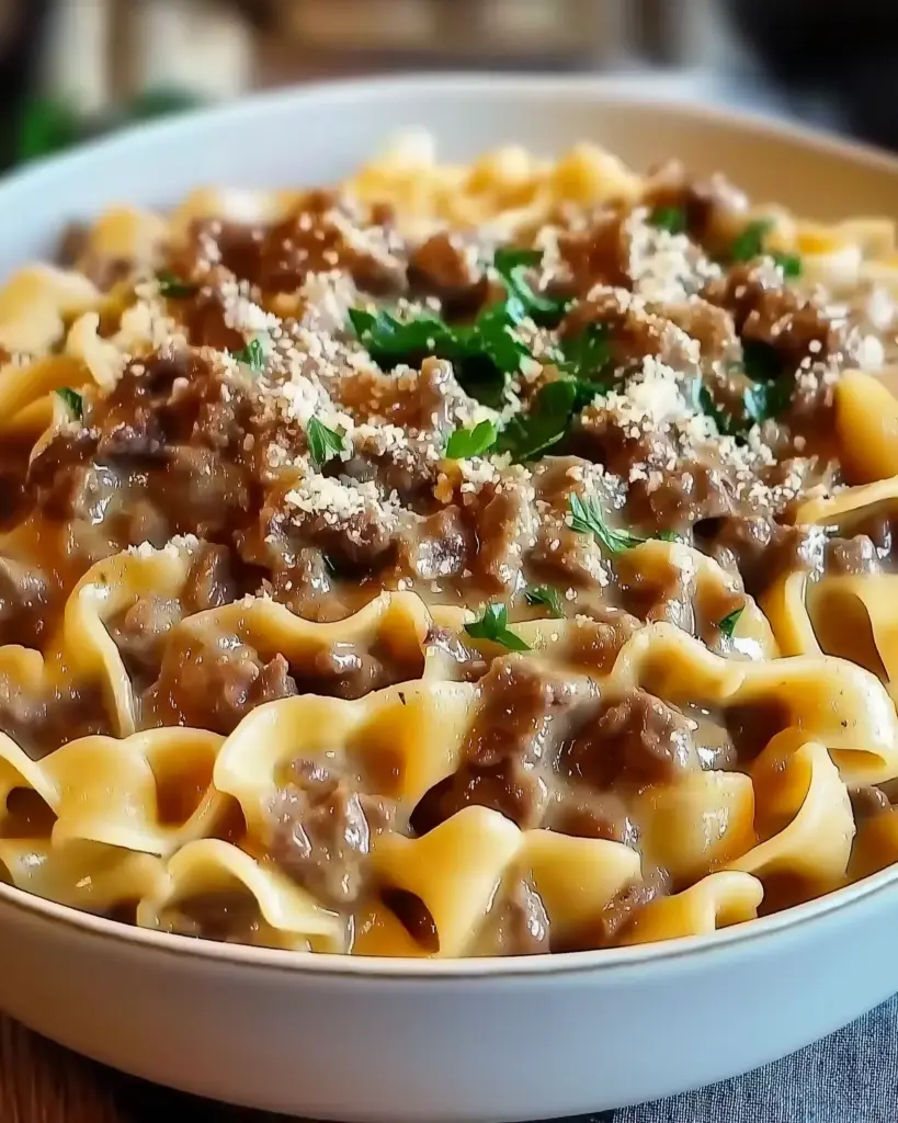Creamy Garlic Beef Pasta: A Delicious Dinner Idea - Tasty Pleasure